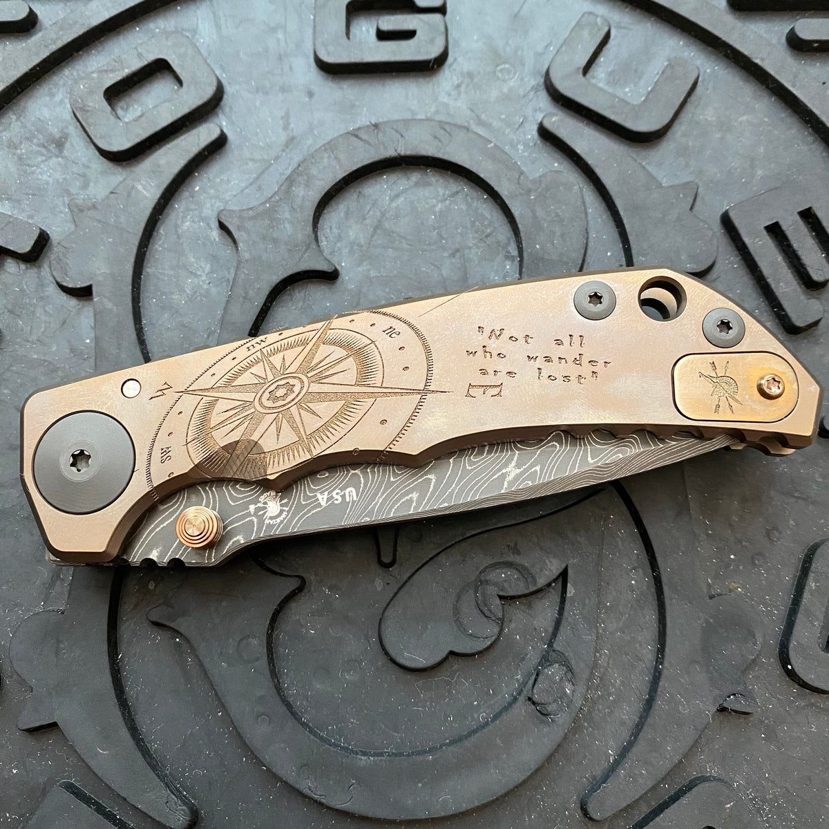 Spartan Blades Harsey Folder - Bronze Compass Theme, Chad Nichols Dama ...